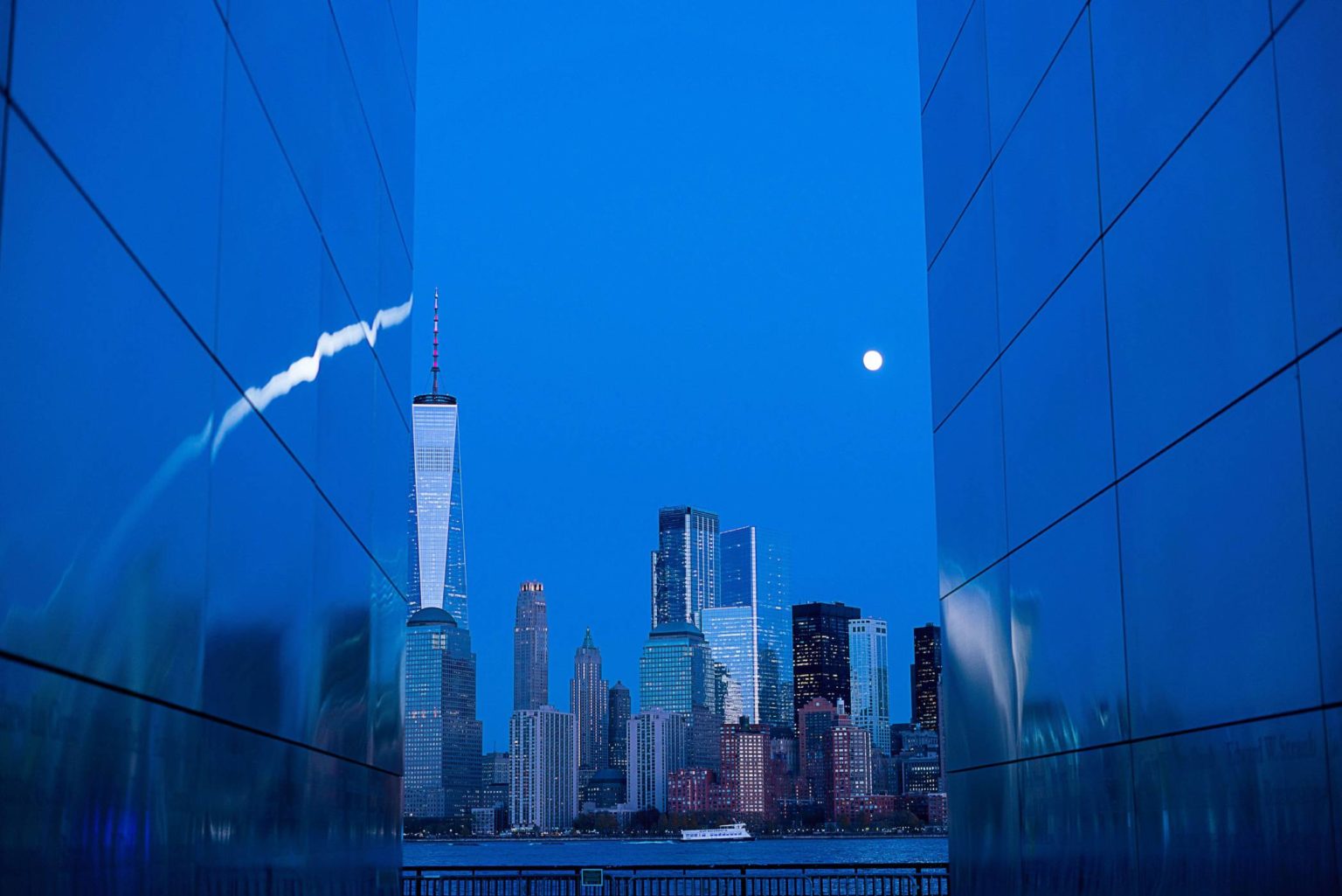Learn the 10 Best Blue Hour Photography Tips & Tricks for Beginners ...